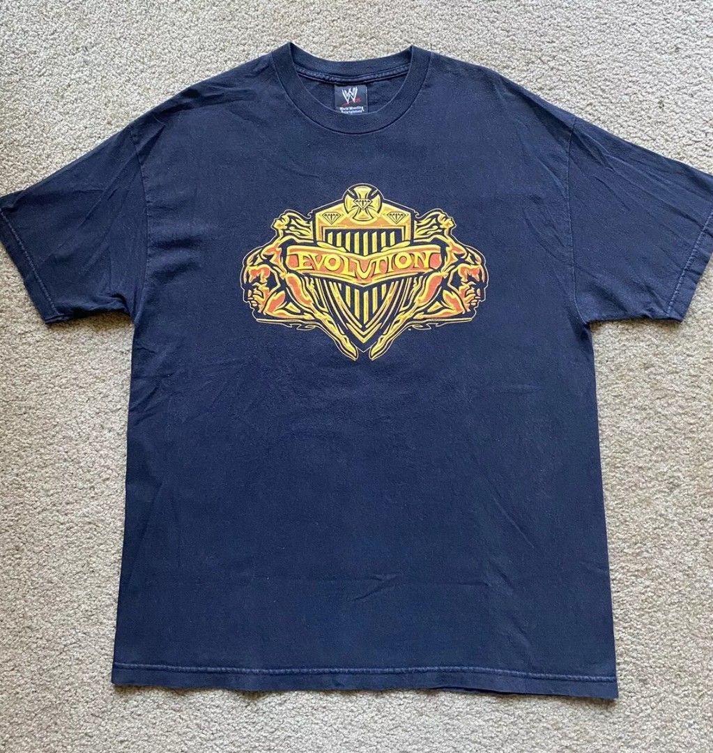 Vintage WWE Evolution faction (Triple H, Ric Flair, Randy Orton ...