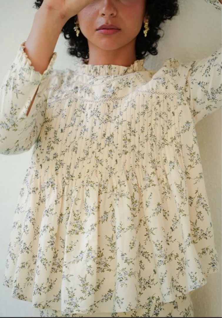 zora designers kurung, Women's Fashion, Tops, Blouses on Carousell