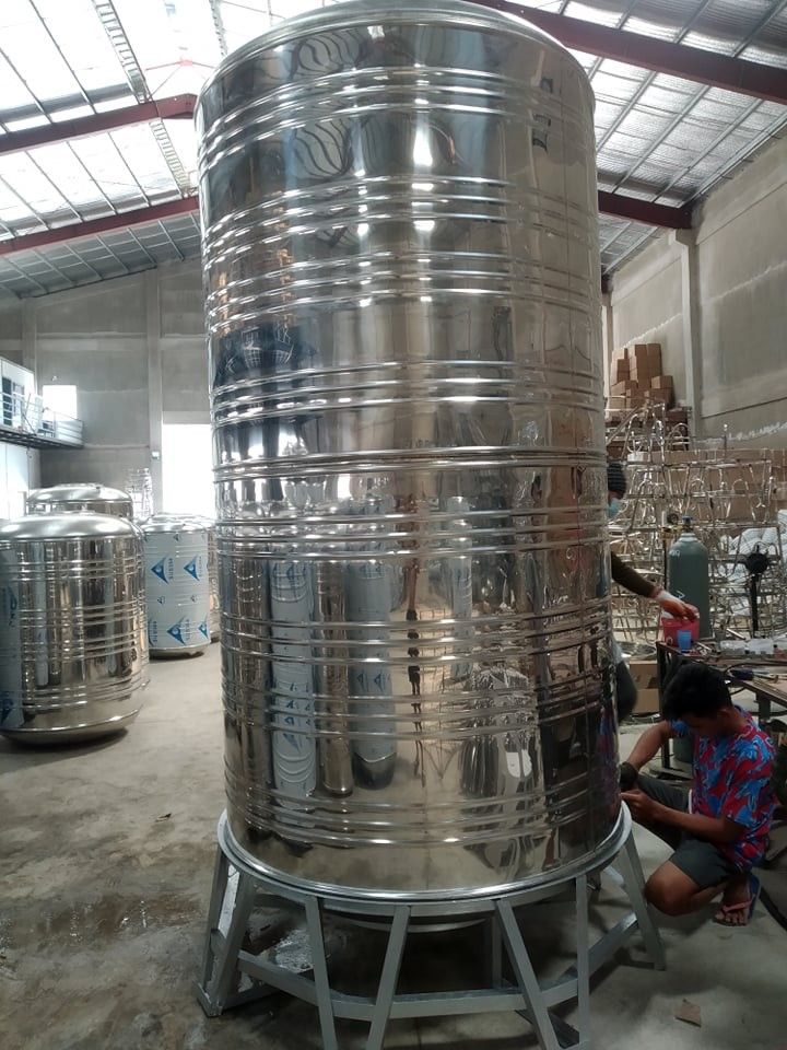 5000L water storage tank, Commercial & Industrial, Construction ...