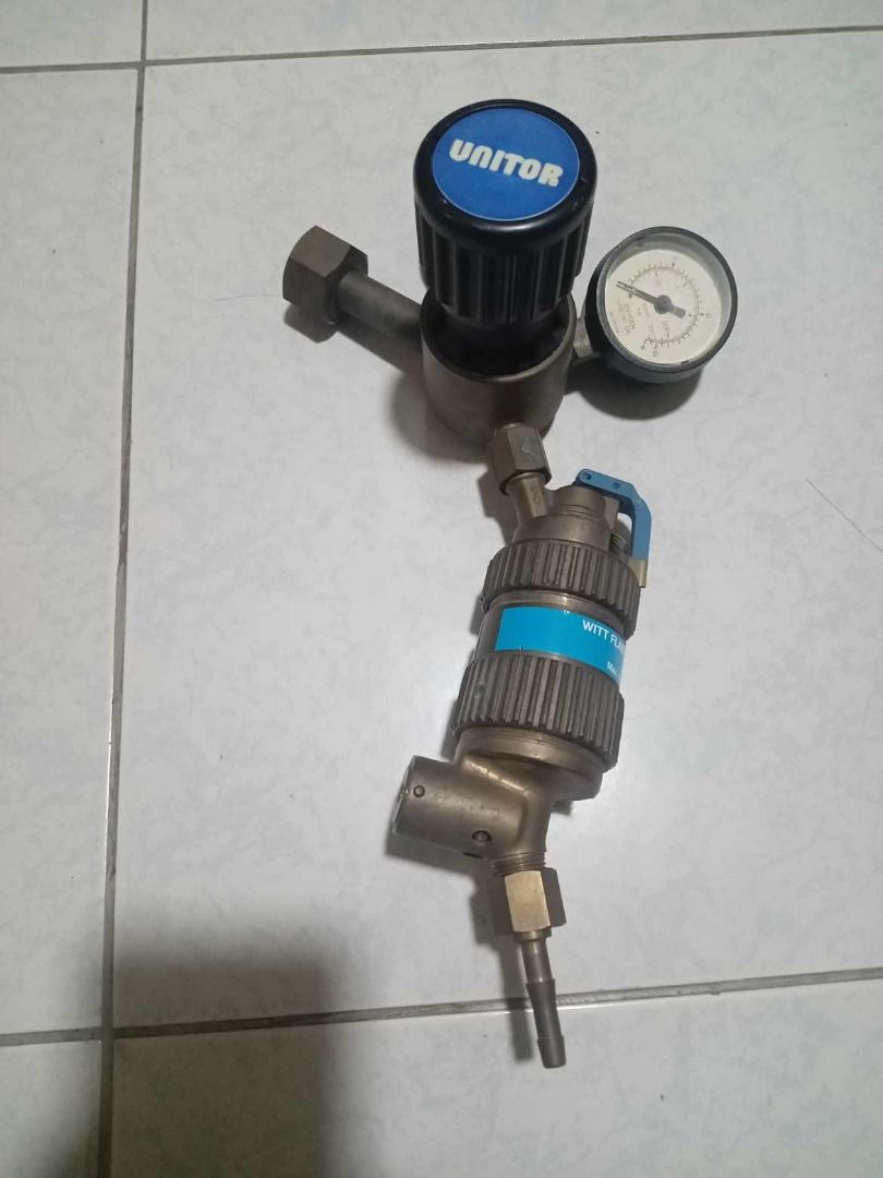 Acytylene with Flashback arrestor, maximum working pressure 1,5 ...