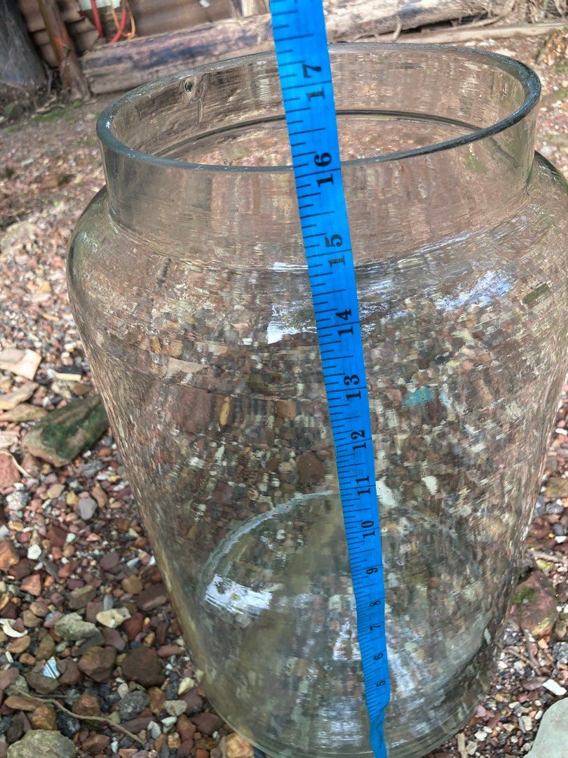 Balang kaca antik saiz besar, Furniture & Home Living, Home Decor ...