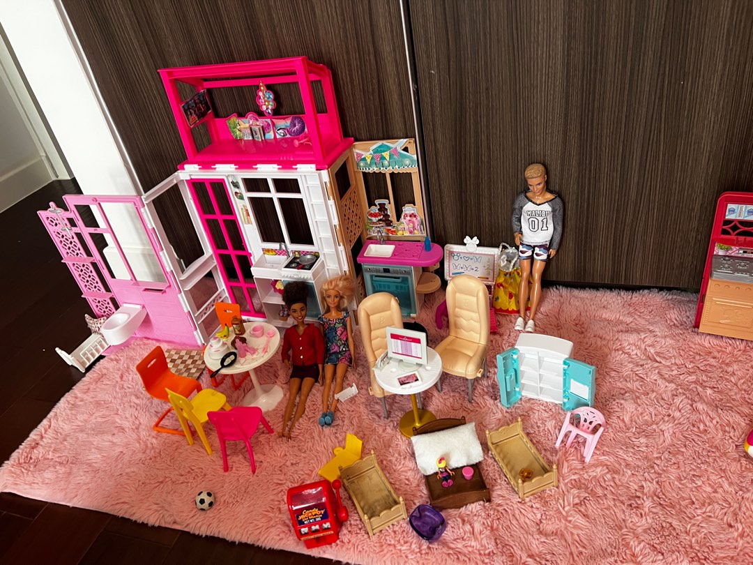 Barbie house set, Hobbies & Toys, Toys & Games on Carousell