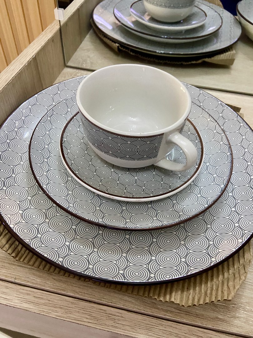 Brand new 10-pc Masflex Dinnerware Set, Furniture & Home Living ...