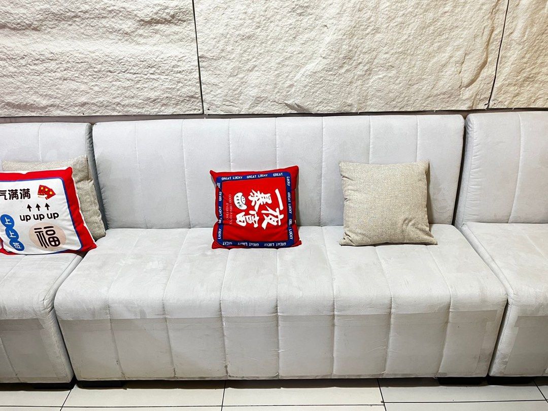 Cafe sofa bench besar ins restaurant almost new, Furniture & Home ...