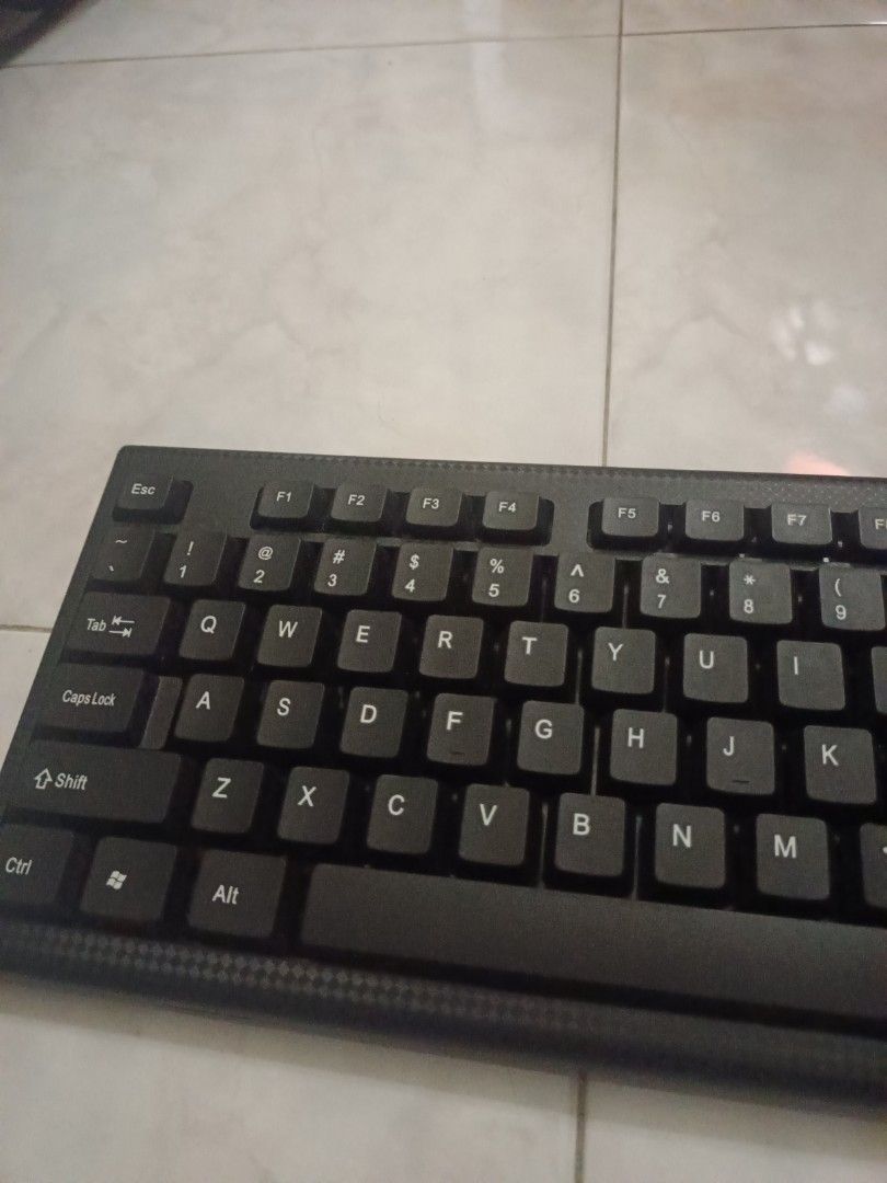 Crown keyboard (with numpad), Computers & Tech, Parts & Accessories ...