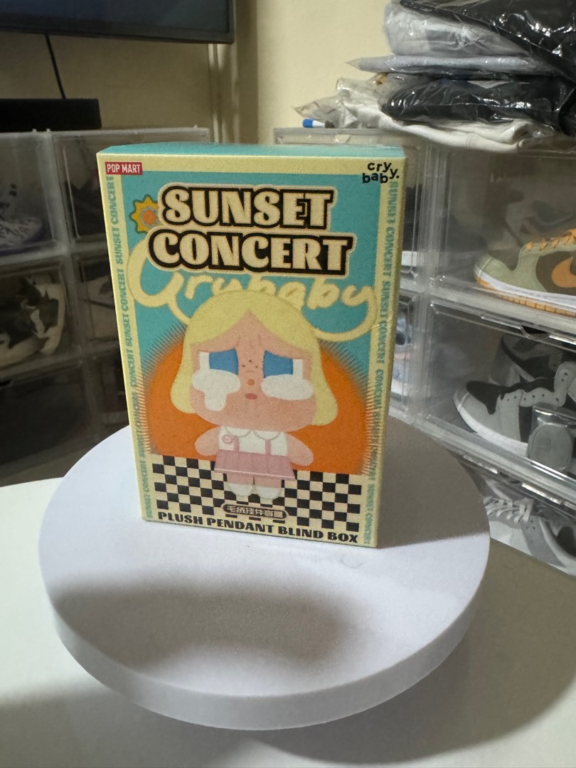 Cry baby sunset concert blind box sealed, Hobbies & Toys, Toys & Games ...