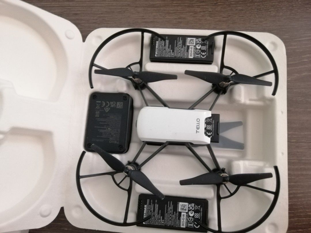 DJI Tello. Full set, Photography, Drones on Carousell