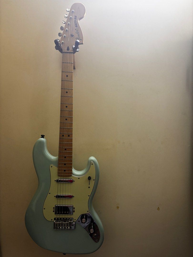 Fender Parallel Universe Sixty-Six (MIM), Hobbies & Toys, Music & Media ...