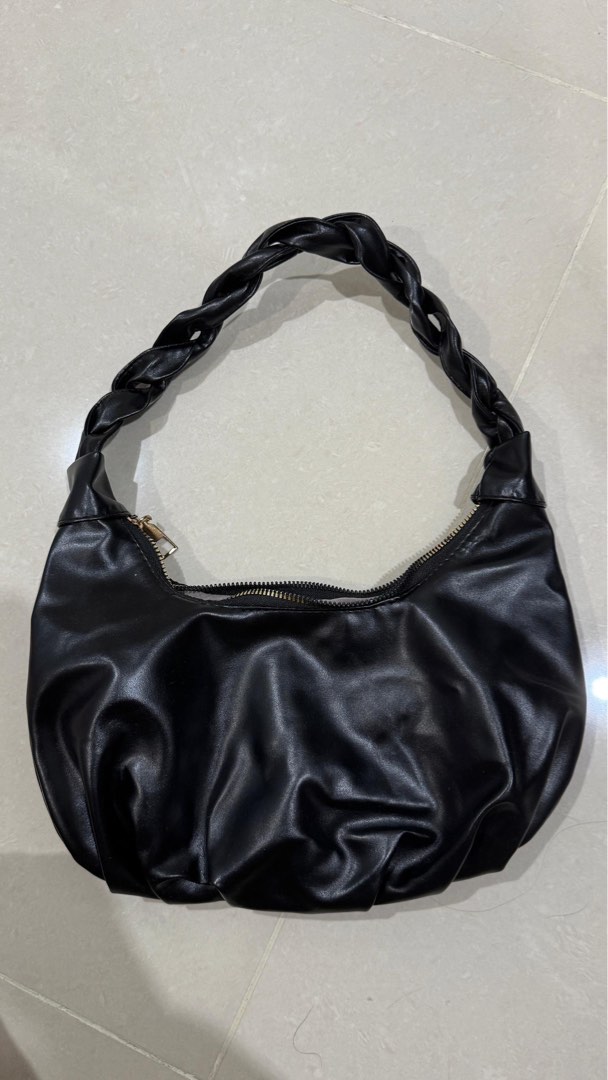 Handbeg, Women's Fashion, Bags & Wallets, Shoulder Bags on Carousell