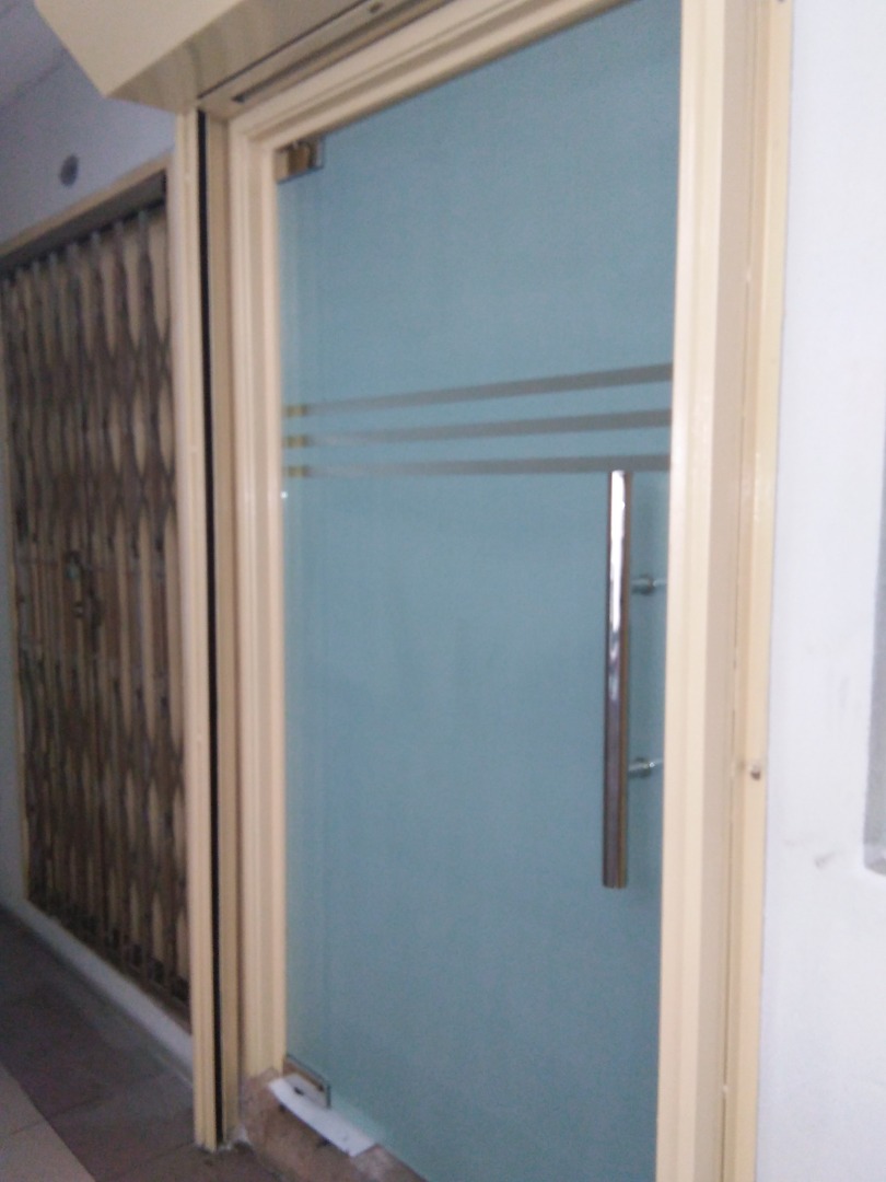 INSTALL GLASS DOOR l pasang pintu kaca 12mm l, Furniture & Home Living ...