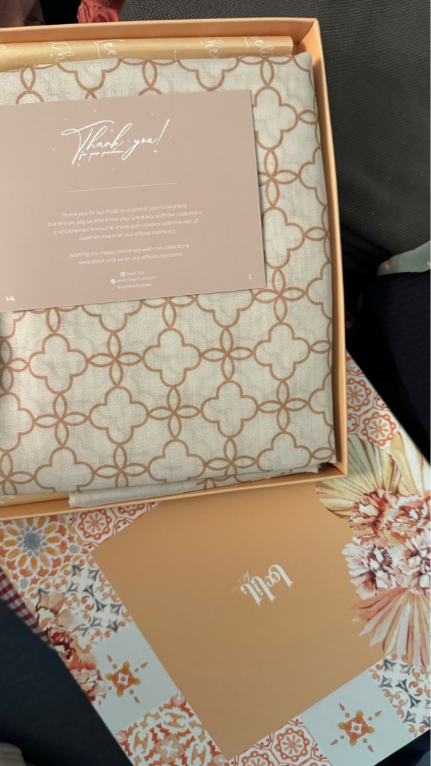 Leelit Wanda Cream bawal, Women's Fashion, Muslimah Fashion, Hijabs on ...