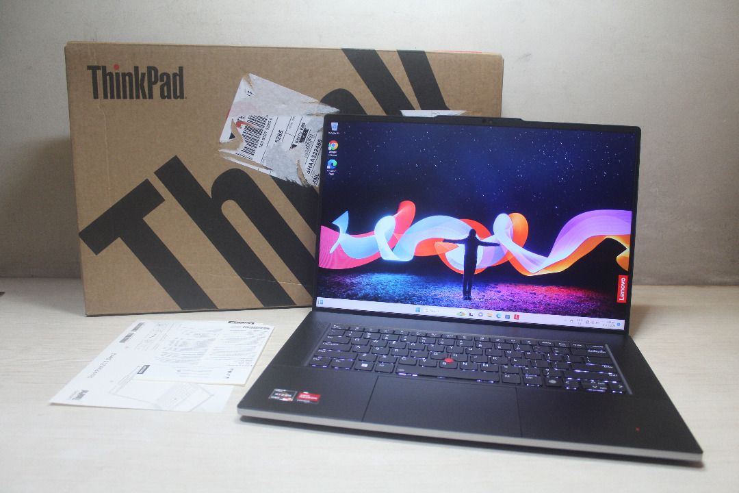 Lenovo Thinkpad Z16 Gen 2 Ryzen 9 7940HS Ram 64GB SSD 1TB RX6550M ...