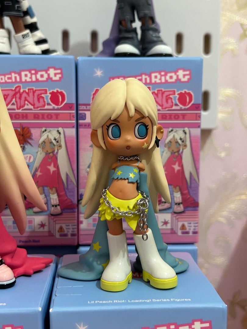 lil peach riot poppy starlight, Hobbies & Toys, Toys & Games on Carousell