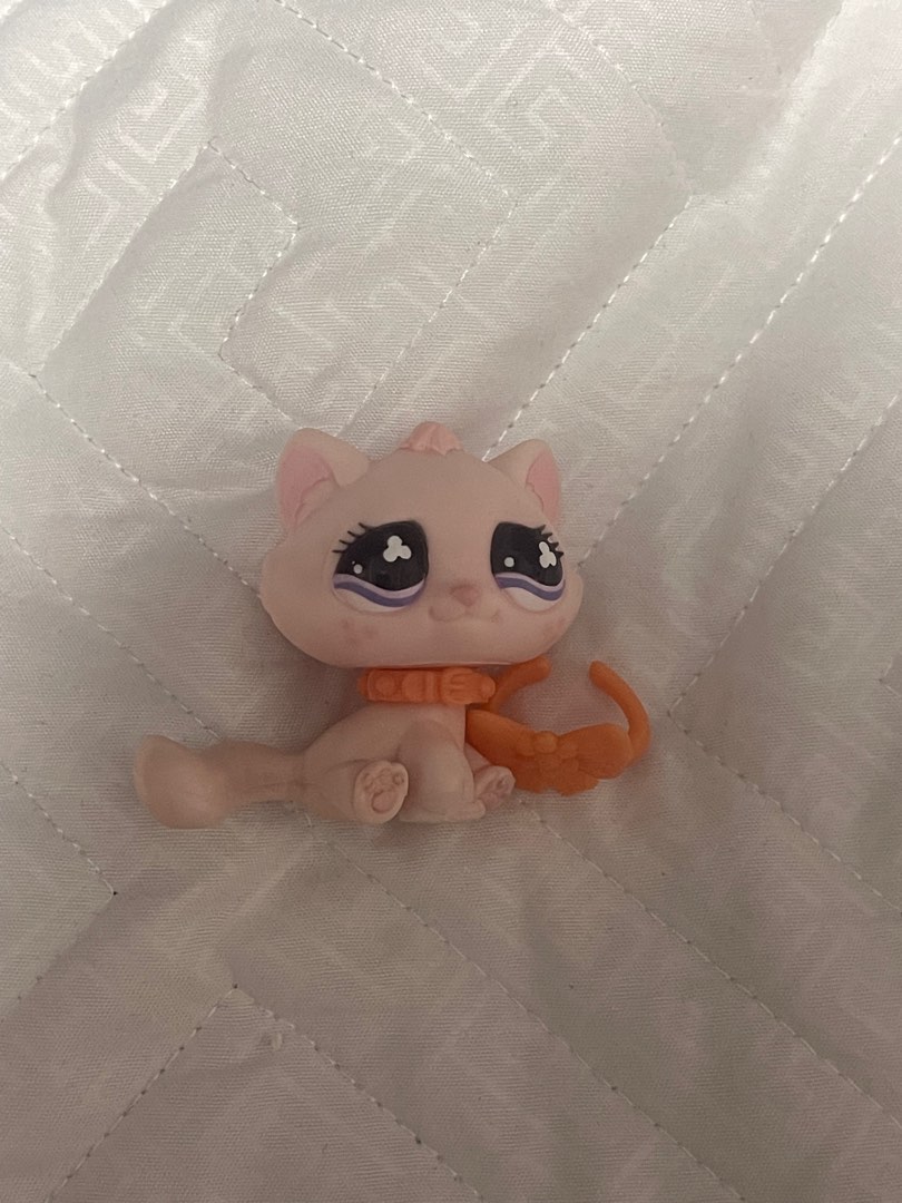 Littlest pet shop lps cat, Hobbies & Toys, Toys & Games on Carousell