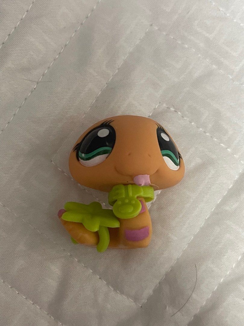 Littlest pet shop lps snake, Hobbies & Toys, Toys & Games on Carousell