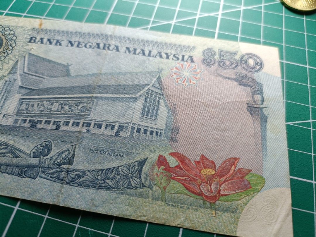 Malaysia RM50 Siri ke-5. 5th Series 50 Ringgit banknote. With staples ...