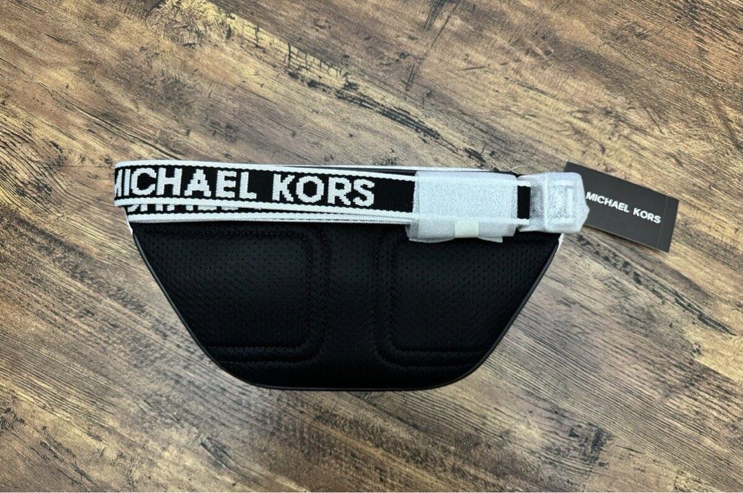 Michael Kors Mini Cooper Belt Bag In Signature White, Men's Fashion ...