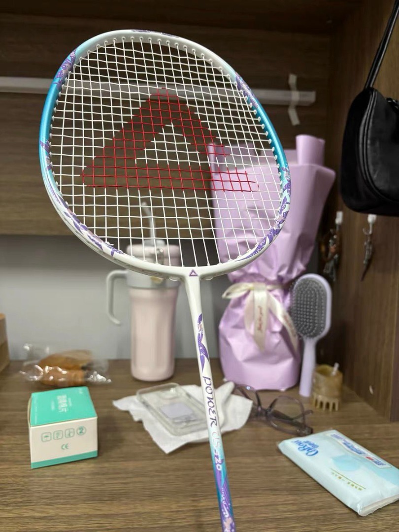 Pick badminton racket professional style, Sports Equipment, Sports ...