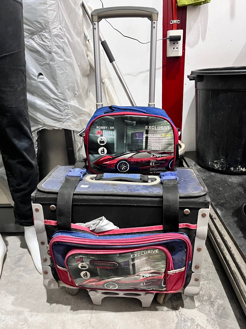 Robby Rabbit Trolley Bag w/ Lunch Bag, Babies & Kids, Going Out ...