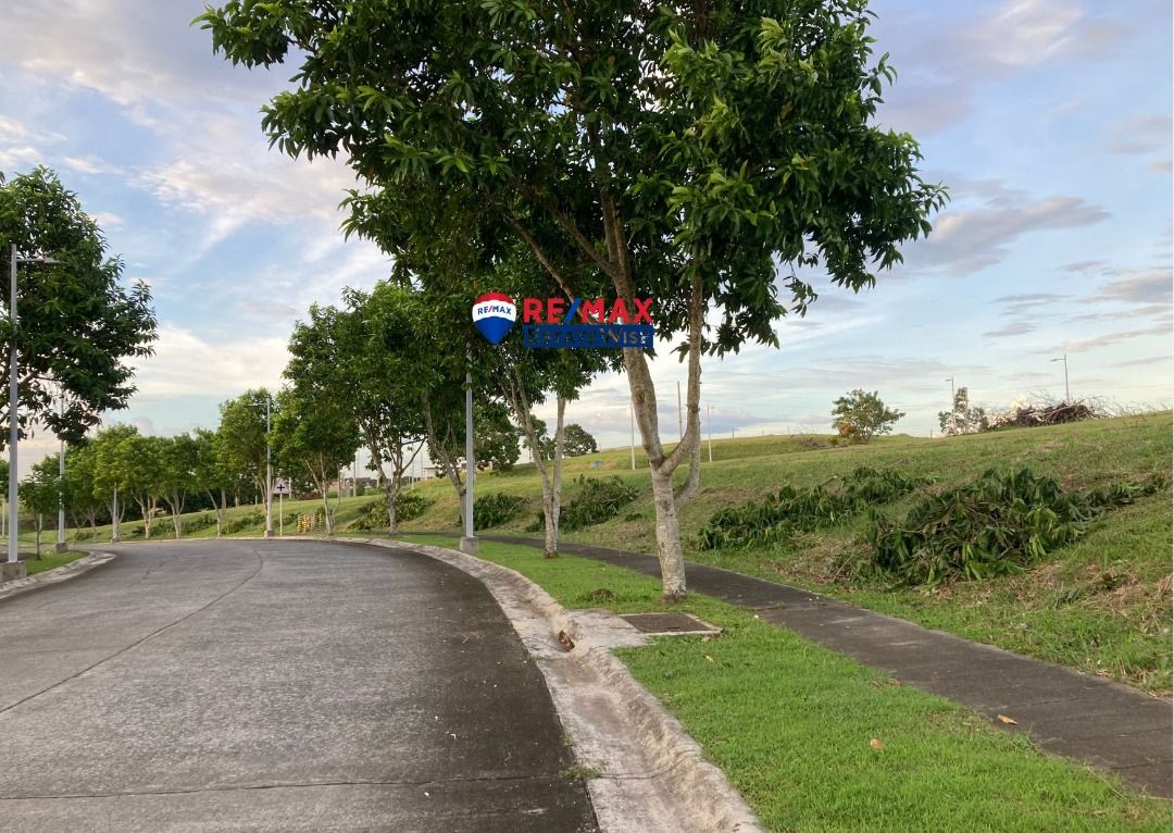 RUSH SALE: Residential Prime Single Loaded Lot in Venare Nuvali ...