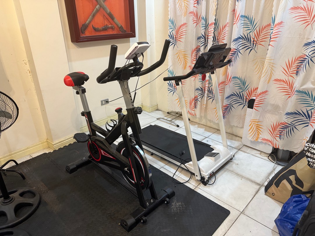 Stationary/Spin Bike & Treadmill, Sports Equipment, Exercise & Fitness ...
