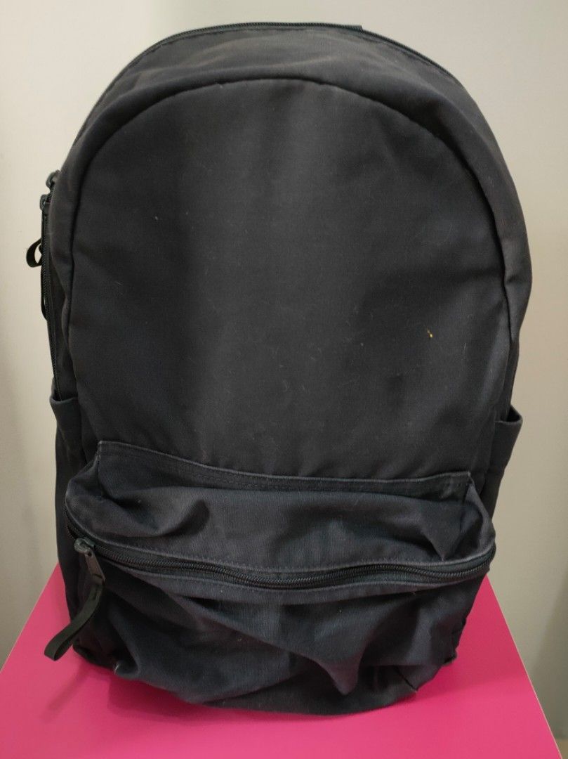 Uniqlo Laptop Backpack, Men's Fashion, Bags, Backpacks on Carousell