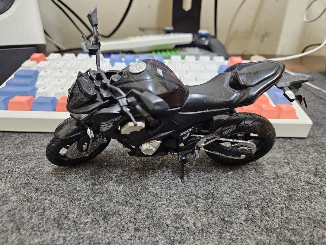 1/12 Scale Bike for SHF, Figma, Snail Shell, Mafex etc figures, Hobbies & Toys, Toys & Games on ...