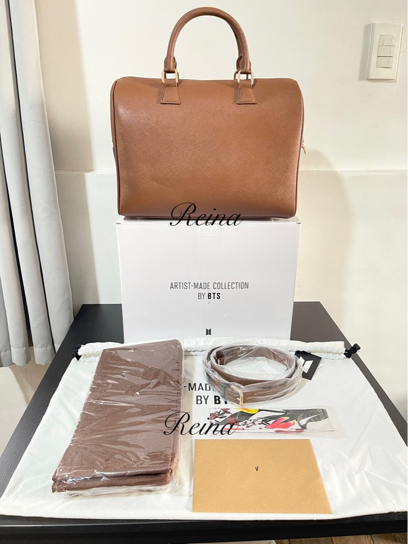 BTS V Mute Boston Bag, Hobbies & Toys, Memorabilia & Collectibles, K ...