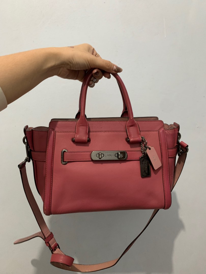Coach swagger, Barang Mewah, Tas & Dompet di Carousell