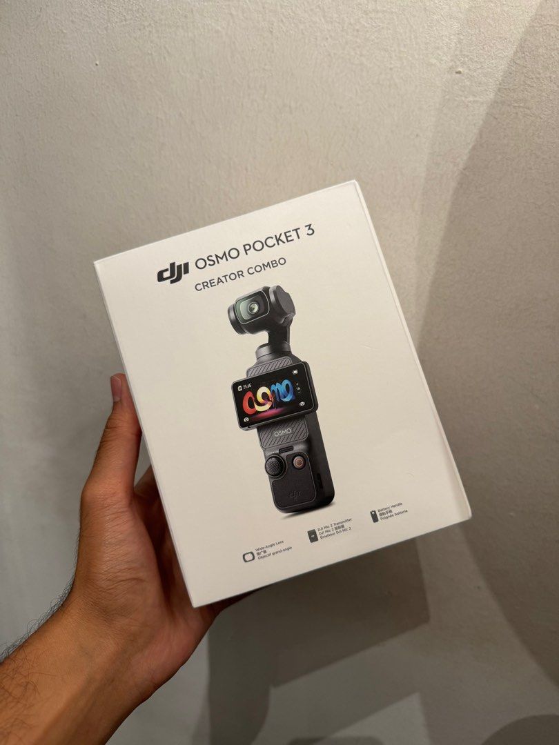 DJI Osmo Pocket 3 Creator Combo (FREE 256GB SD card), Photography ...