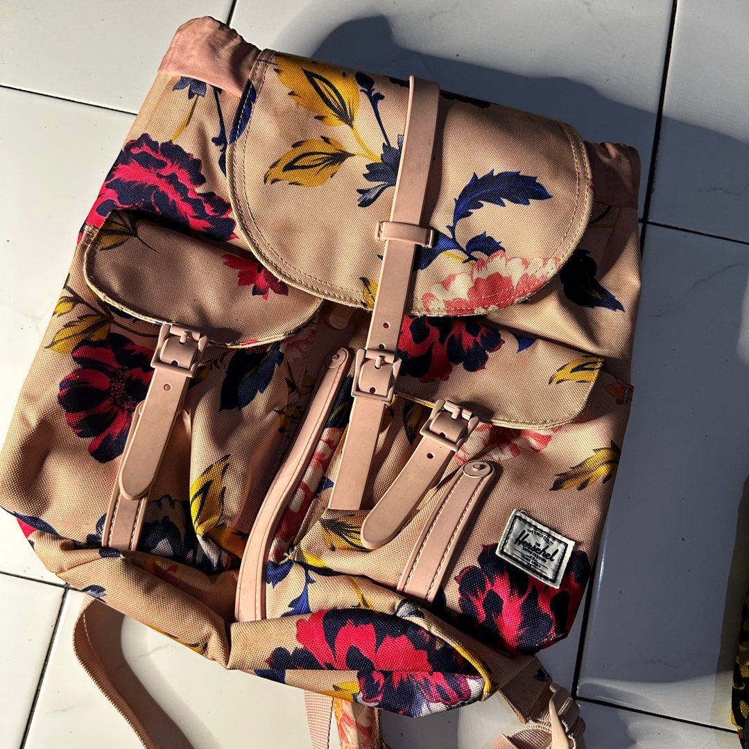 Herschel backpack outlet store