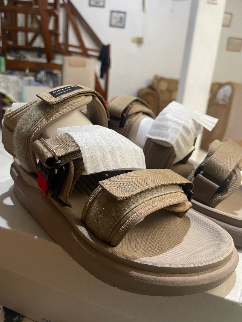 Hijack sandals / sepatu gunung, Fesyen Pria, Sepatu , Sandal di Carousell