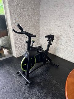 Hemling Indoor Spinning bike, Sports Equipment, Exercise & Fitness ...