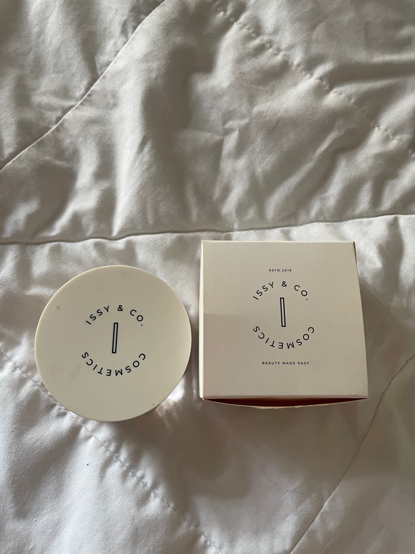ISSY AND CO loose powder radiant finish, Beauty & Personal Care, Face ...