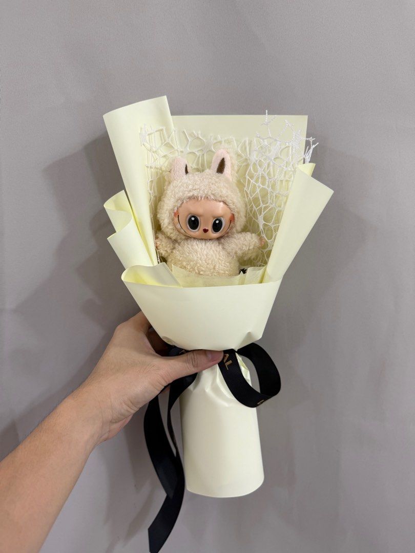 Labubu flower bouquet, Hobbies & Toys, Flowers & Bouquets on Carousell