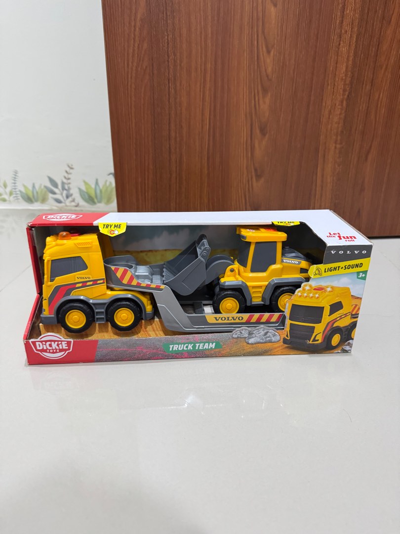 Mainan anak - escavator truck, Toys & Collectibles, Mainan di Carousell