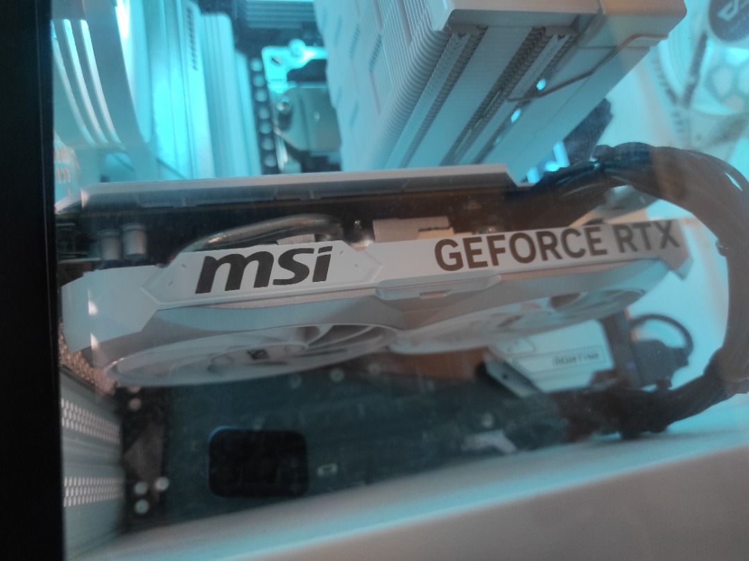 MSI GeForce RTX 4060 VENTUS 2X WHITE 8GB GDDR6 OC Graphics Card ...