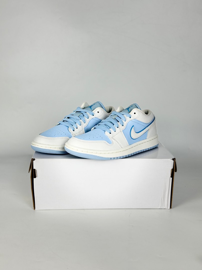 Nike Air Jordan 1 Reverse Ice Blue US 6 Women, Women's Fashion ...