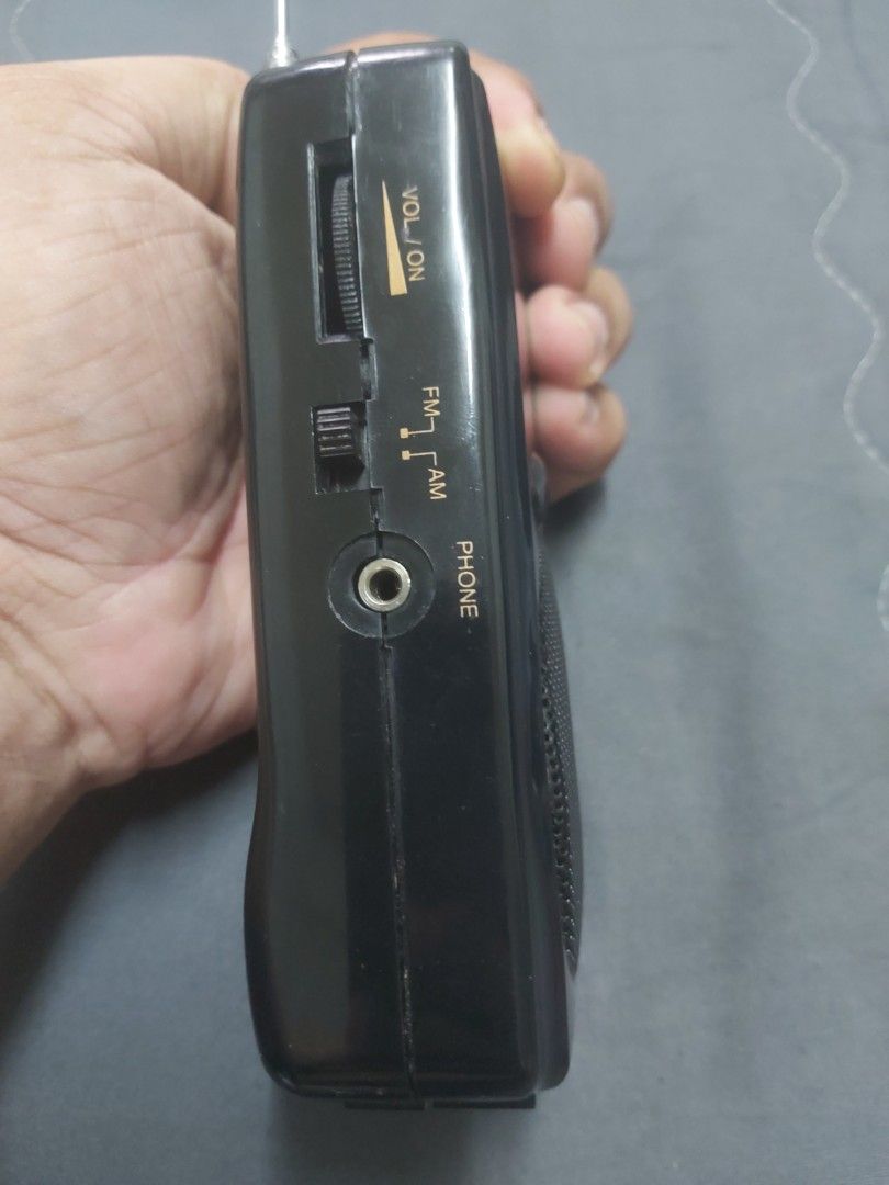 Pensonic 98 merdeka radio, Audio, Portable Music Players on Carousell