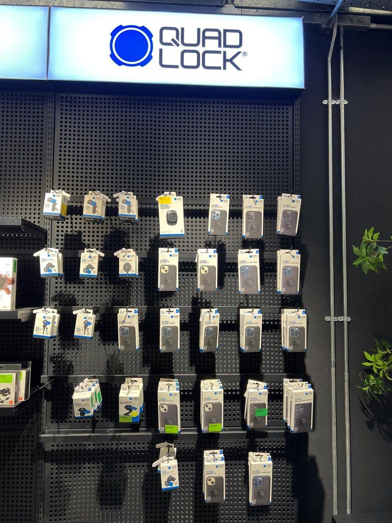 Quad Lock Universal Adaptor, Mobile Phones & Gadgets, Mobile & Gadget ...