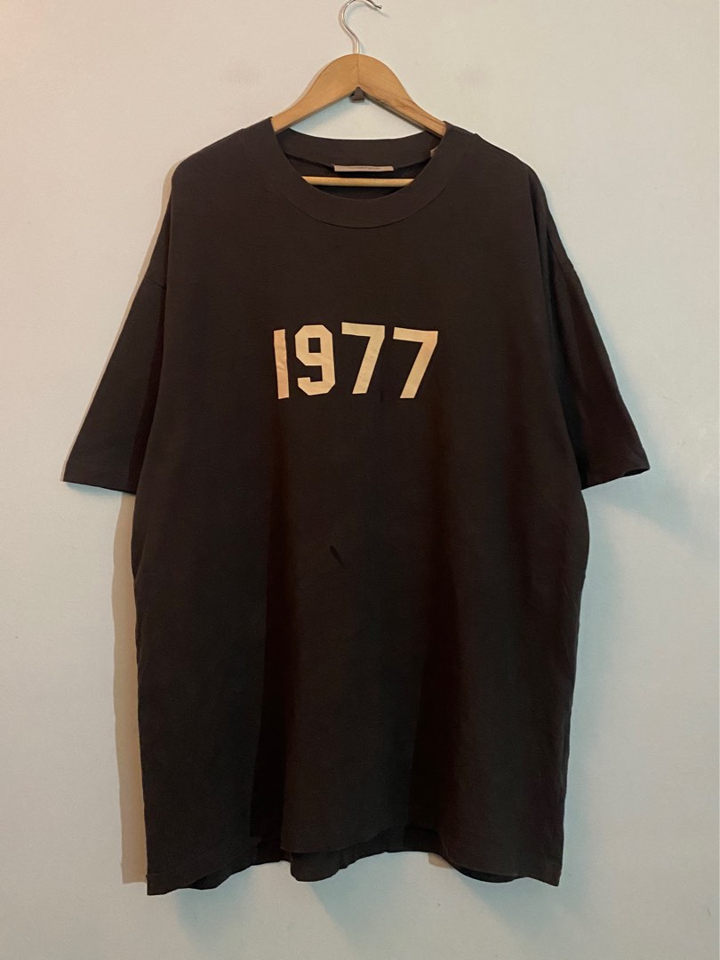 RARE FOG 1977 ESSENTIALS TEE, Men's Fashion, Tops & Sets, Tshirts ...