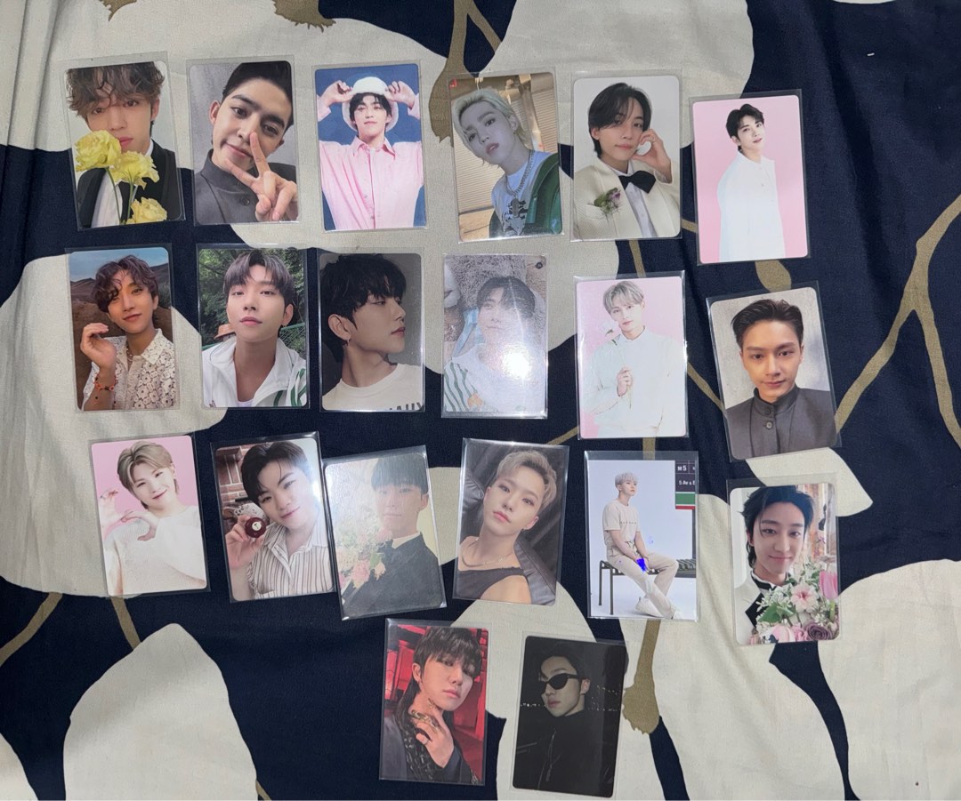 SEVENTEEN Random Photocards Sale, Hobbies & Toys, Memorabilia ...