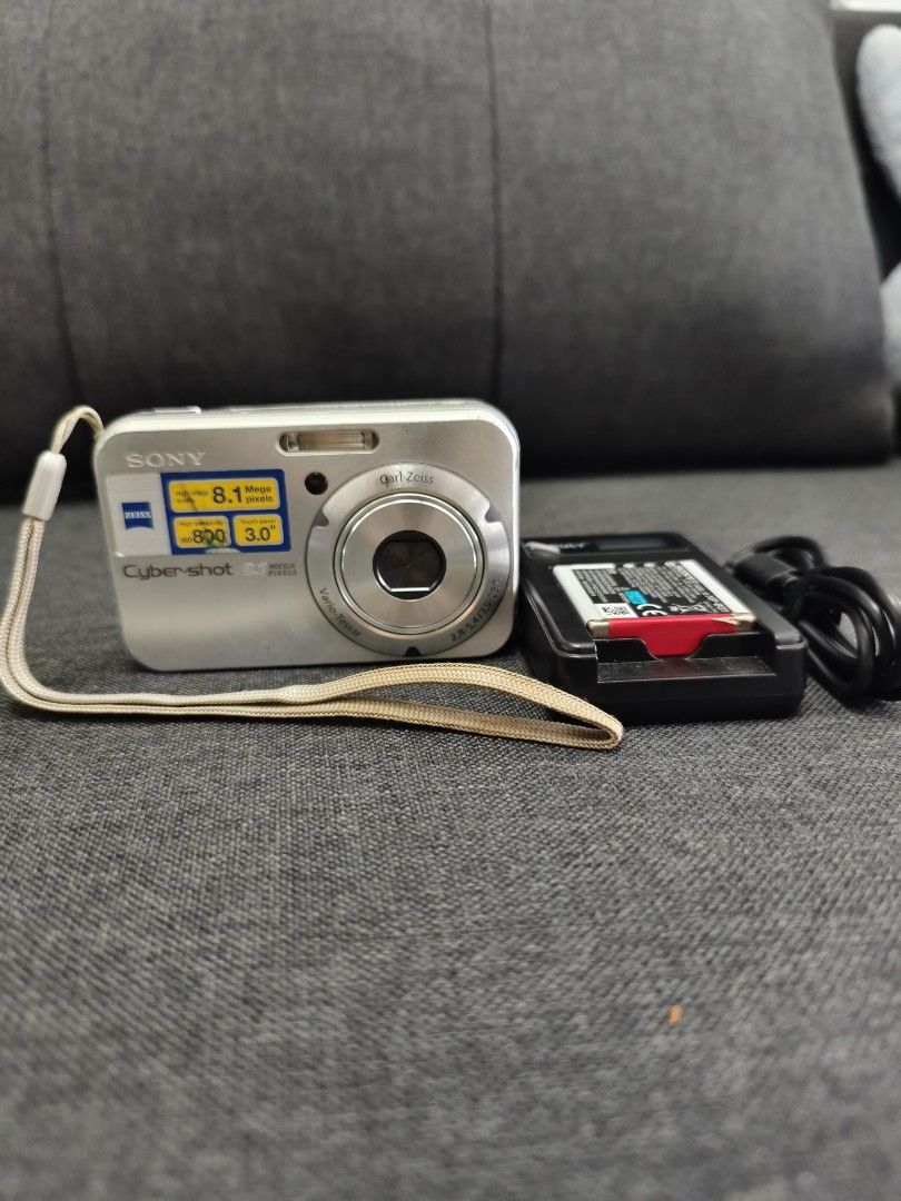 Sony Cybershot DSC N1 Touch Screen, Photography, Cameras on Carousell