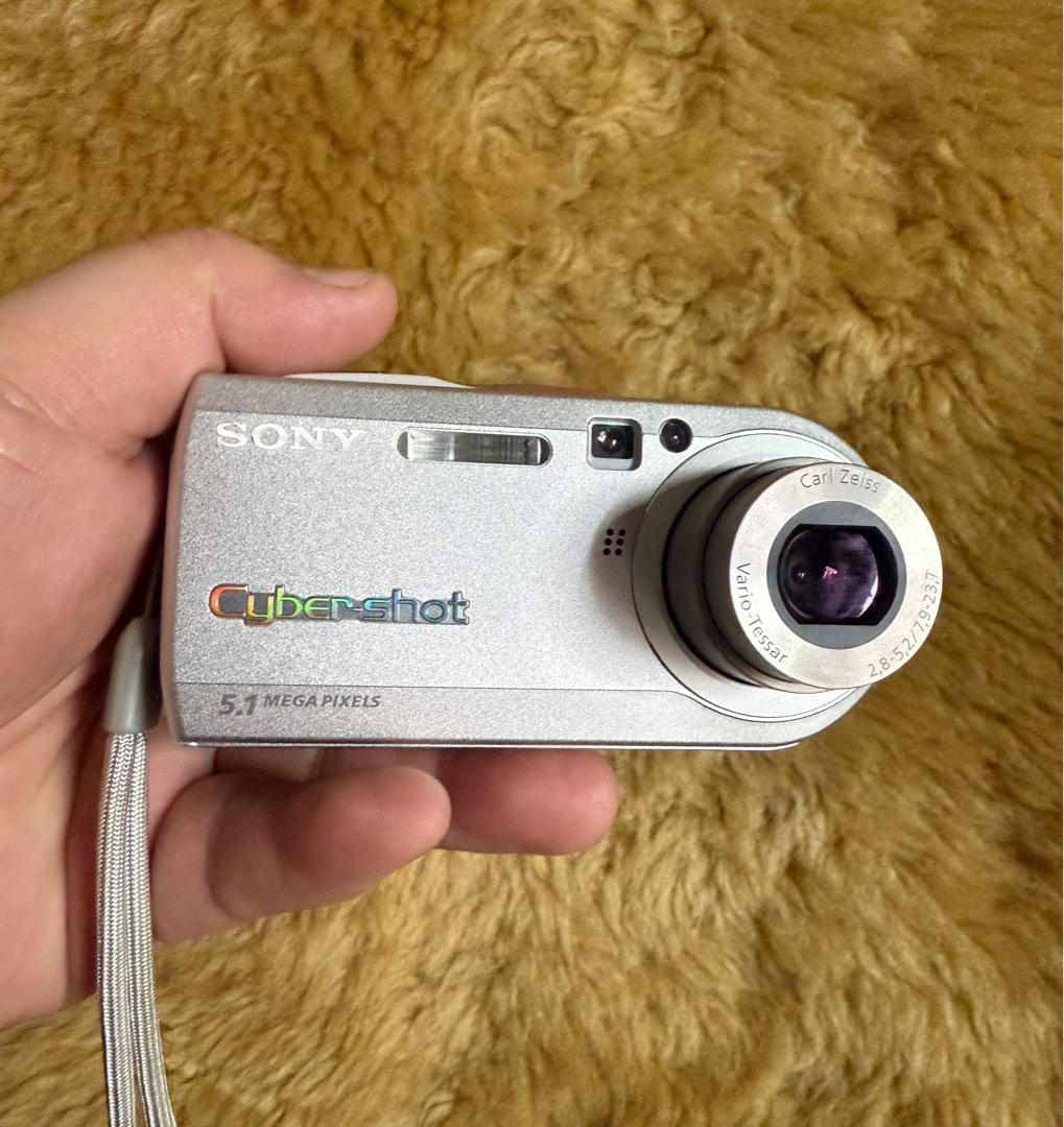 Sony Cybershot DSC-P100 Digital Camera, Photography, Cameras on Carousell