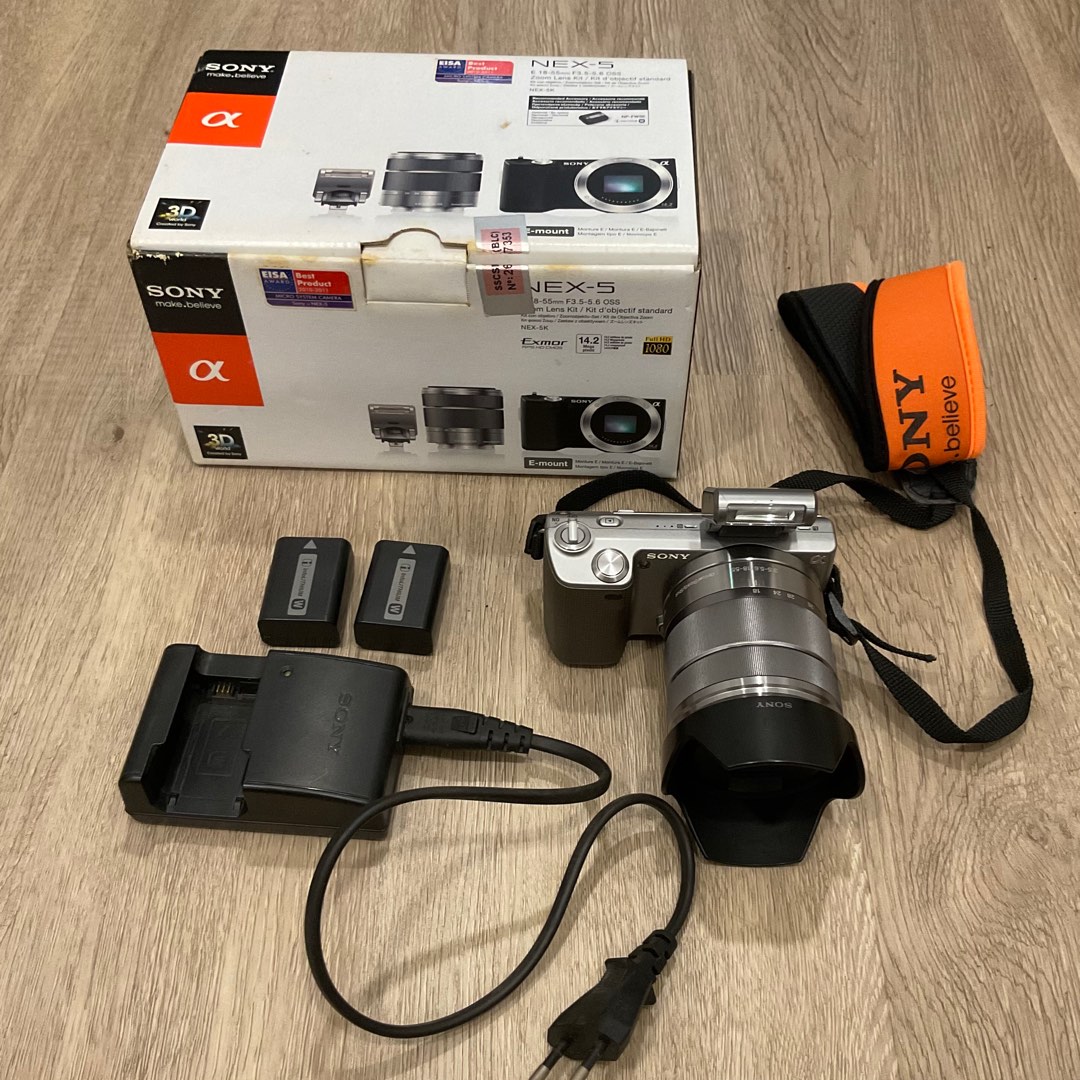 Sony Nex 5 + lens 18-55mm + Camera Flash (free bag), Photography ...