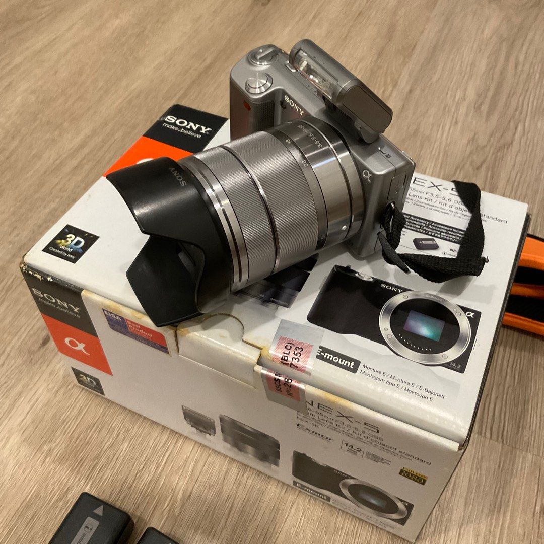 Sony Nex 5 + lens 18-55mm + Camera Flash (free bag), Photography ...