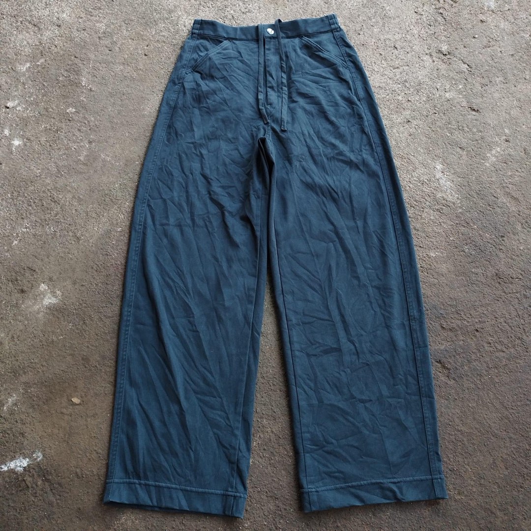 Uniqlo Wide Fit Curve Twill Jersy Pants - Navy, Women's Fashion ...