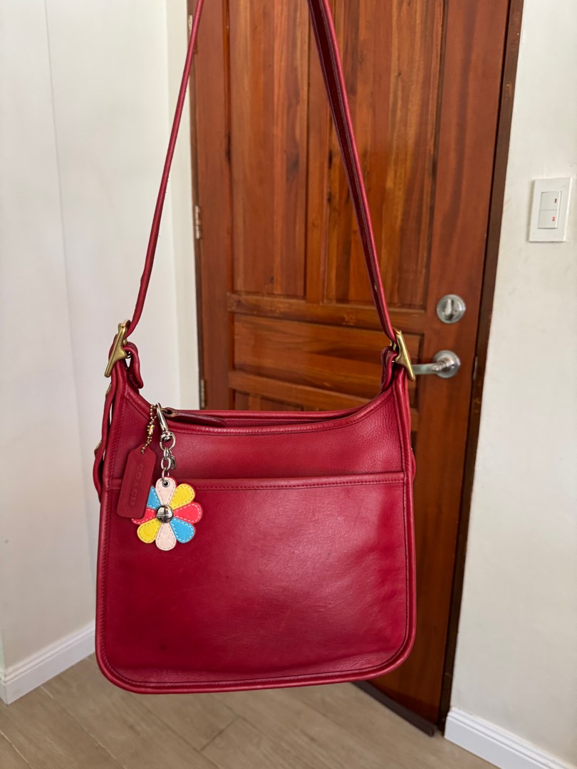 Vintage Coach Legacy Zip 9966 ️, Luxury, Bags & Wallets on Carousell