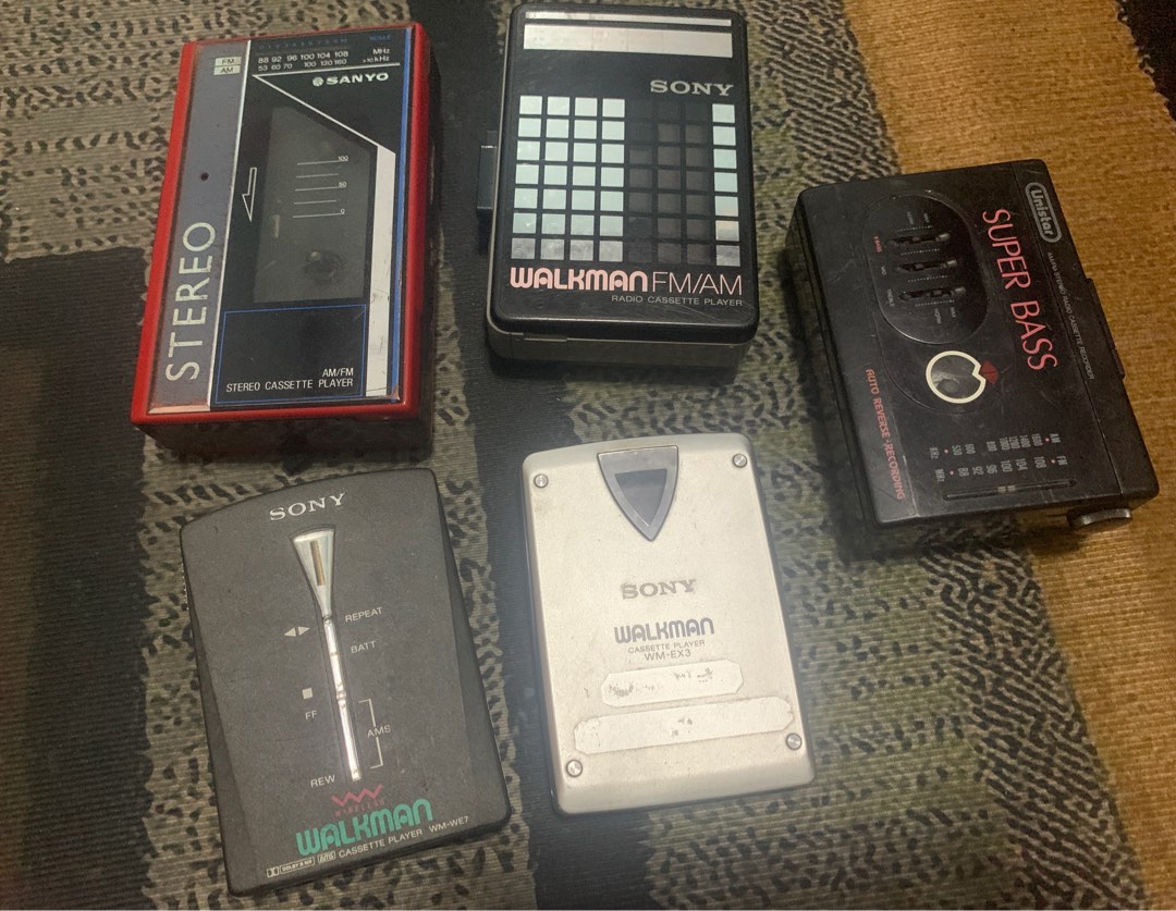 Walkman Set, Audio, Portable Music Players on Carousell