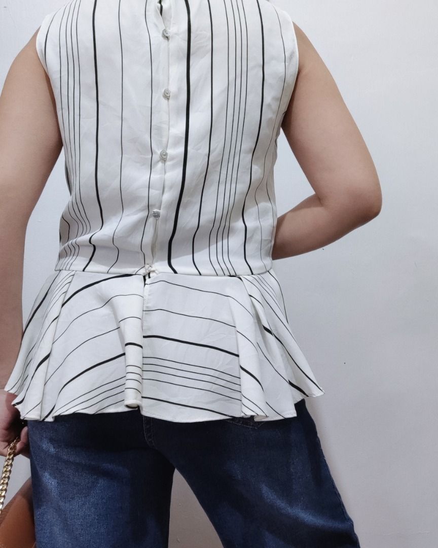 2 FOR 500 - ZARA BLACK AND WHITE VERTICAL STRIPES PELUM BLOUSE MEDIUM ...